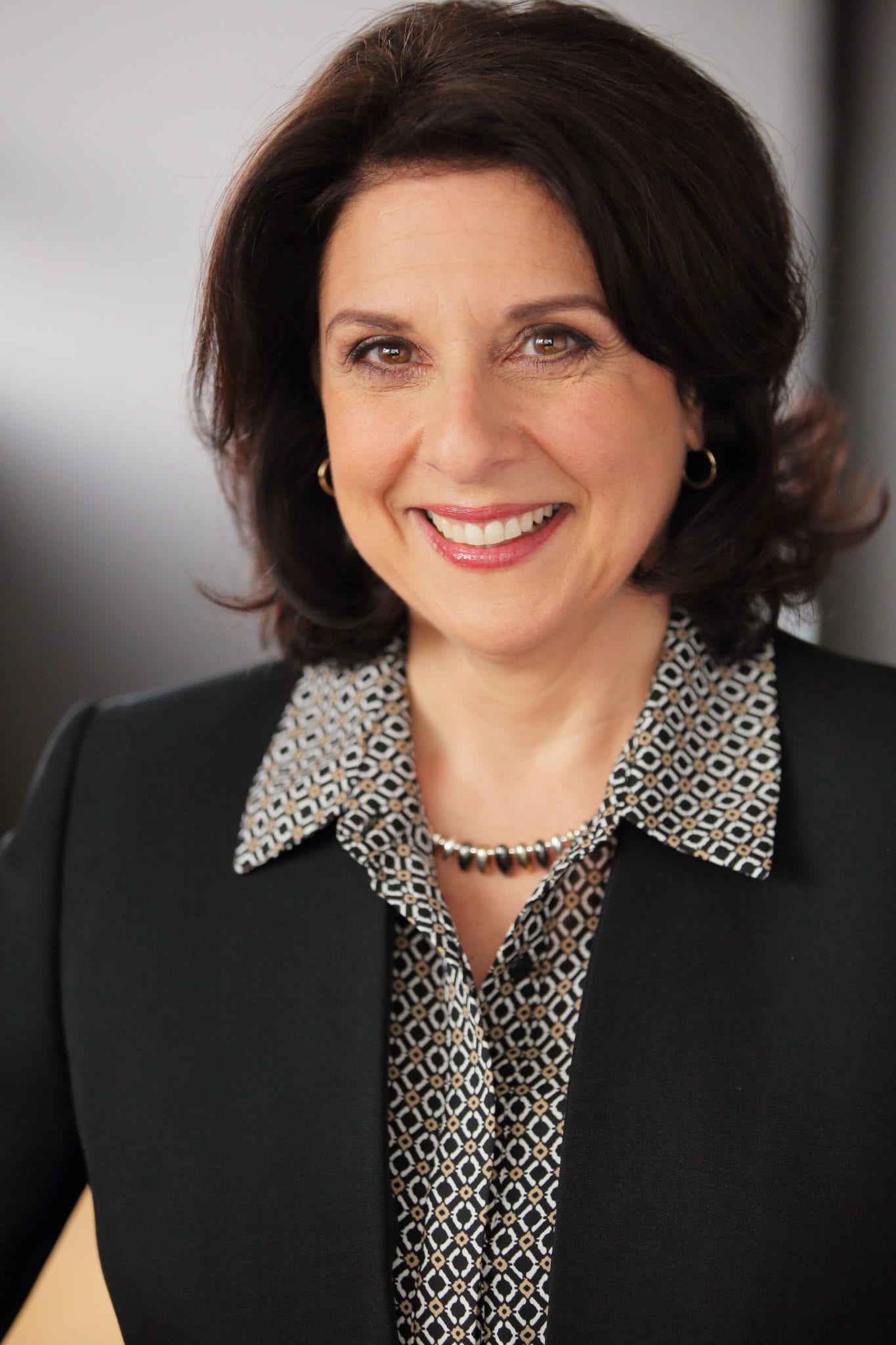 Contact Maria | Maria Cominis